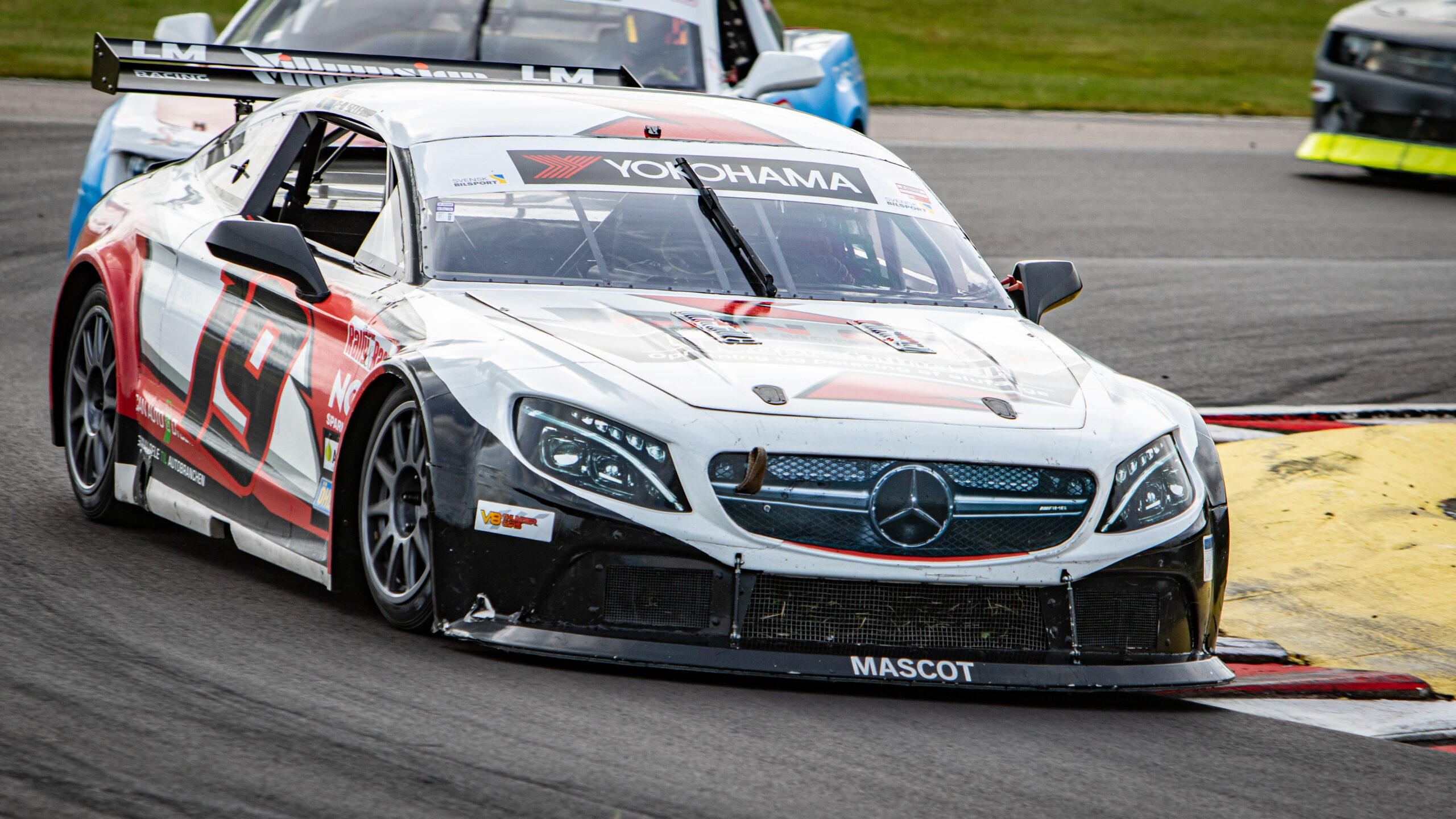 V8 Thunder Cars | Super Star – många om budet när mästerskapet avgörs